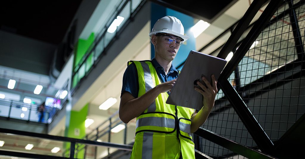 Conoce cuál es rol del prevencionista de riesgos | Cibertec Noticias